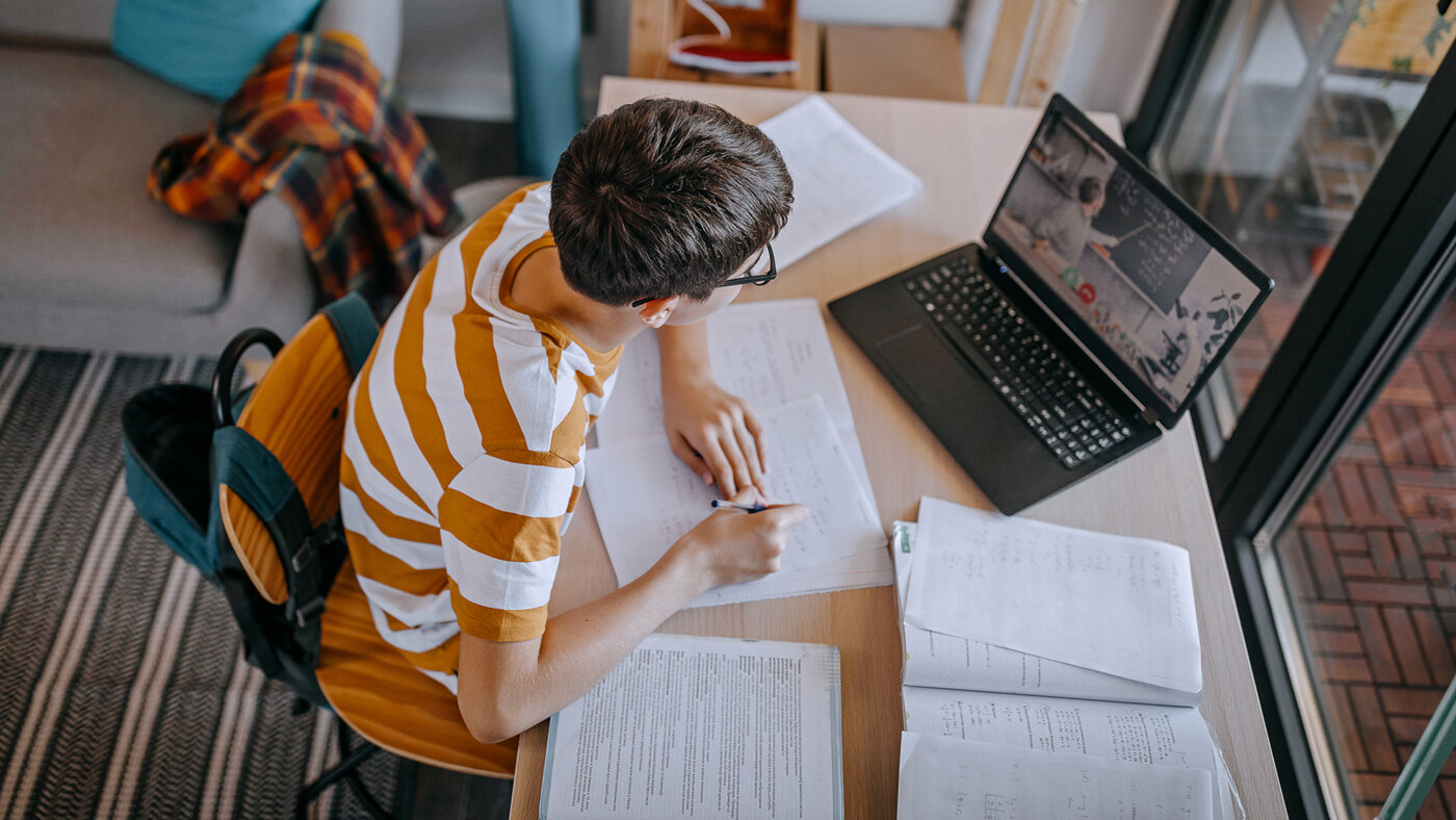 Devices for Education: Choosing a Computer for School - Intel