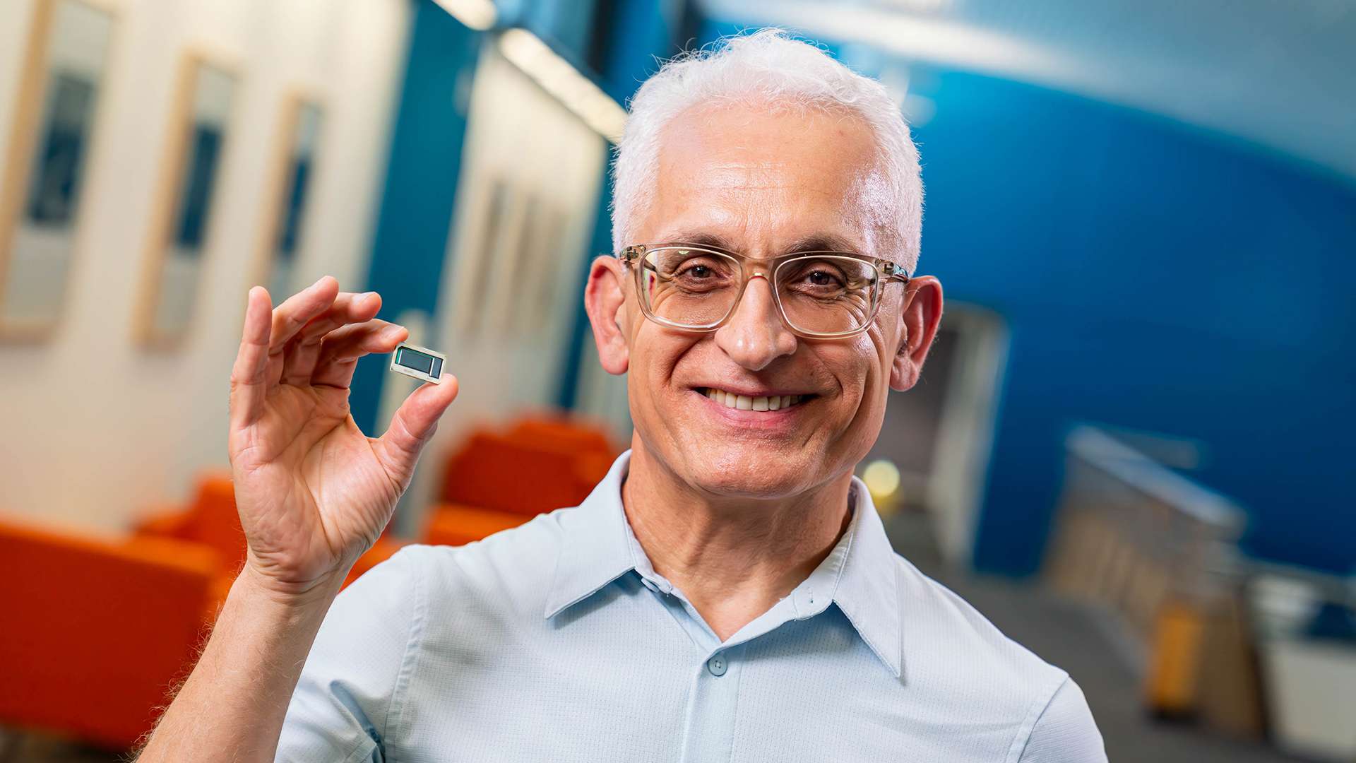 Intel Unveils Industry-Leading Glass Substrates to Meet Demand Intel Unveils Industry-Leading Glass Substrates to Meet Demand