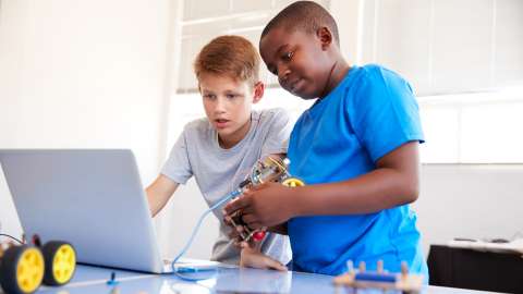 Technology in STEM Education - Intel