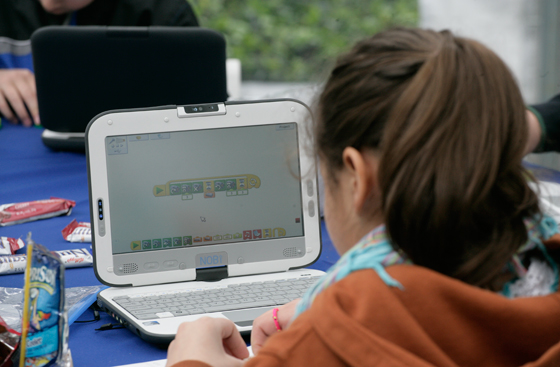 The Intel-powered classmate PC – Featured Events - Intel Launches the ...